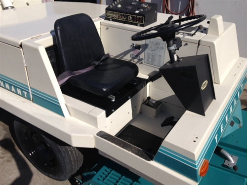 Tennant 550 floor scrubber Reconditioned